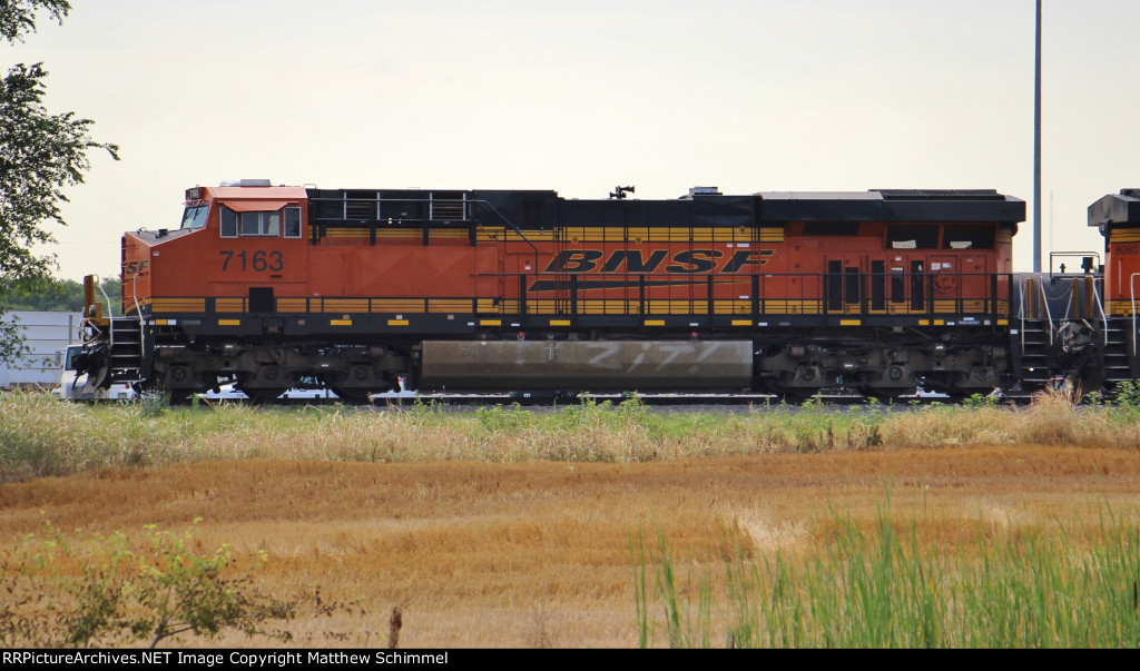 BNSF 7163